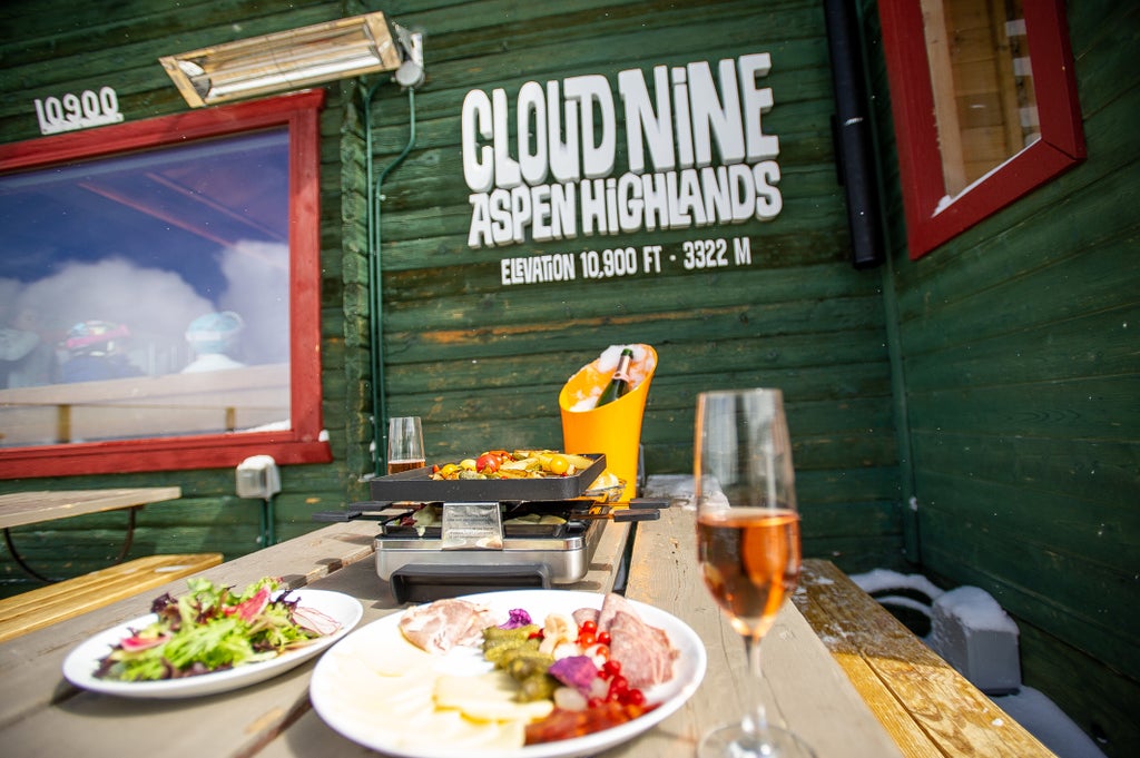 Resorts of the Year 2019: Best On-Mountain Dining in the West