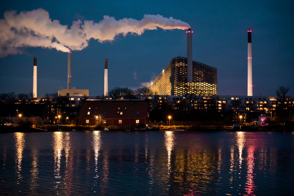 What it's like to ski Copenhill, the dry slope in Copenhagen, Denmark